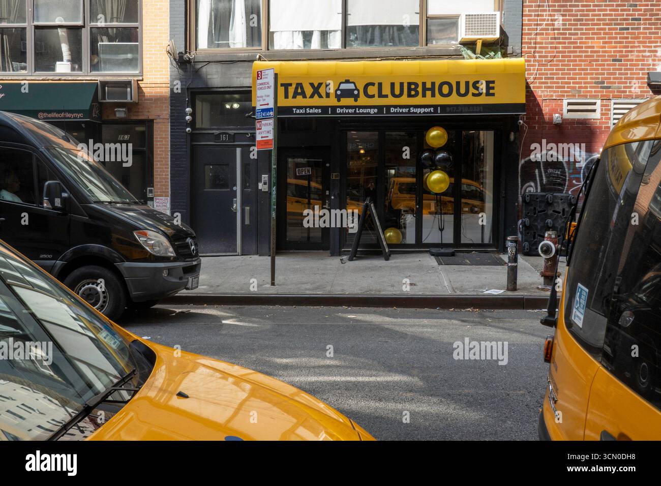 161 w 22nd street hi-res stock photography and images - Alamy