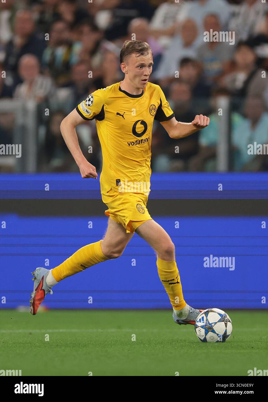 Turin, Italy, 16th September 2025. Maximilian Beier of Borussia ...