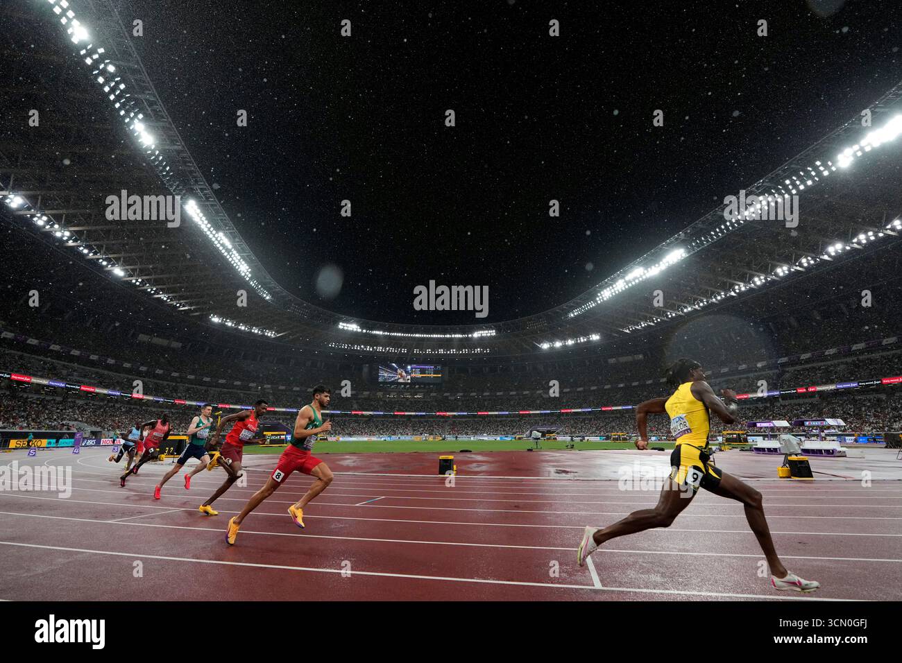 Athletes compete in men's 800 meters semifinal at the World Athletics ...