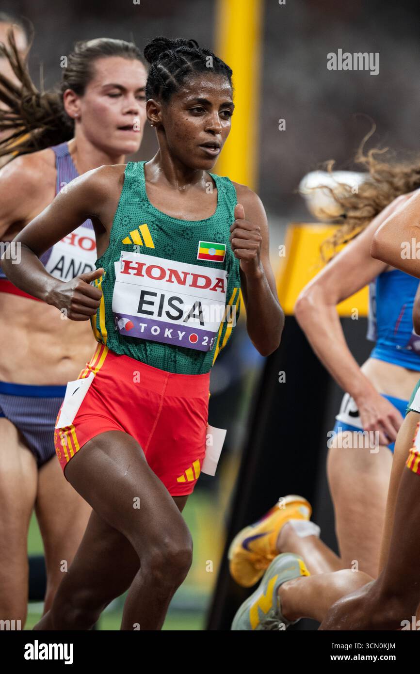 Medina Eisa of Etheopia competing in the Women's 5000m Qualifying ...