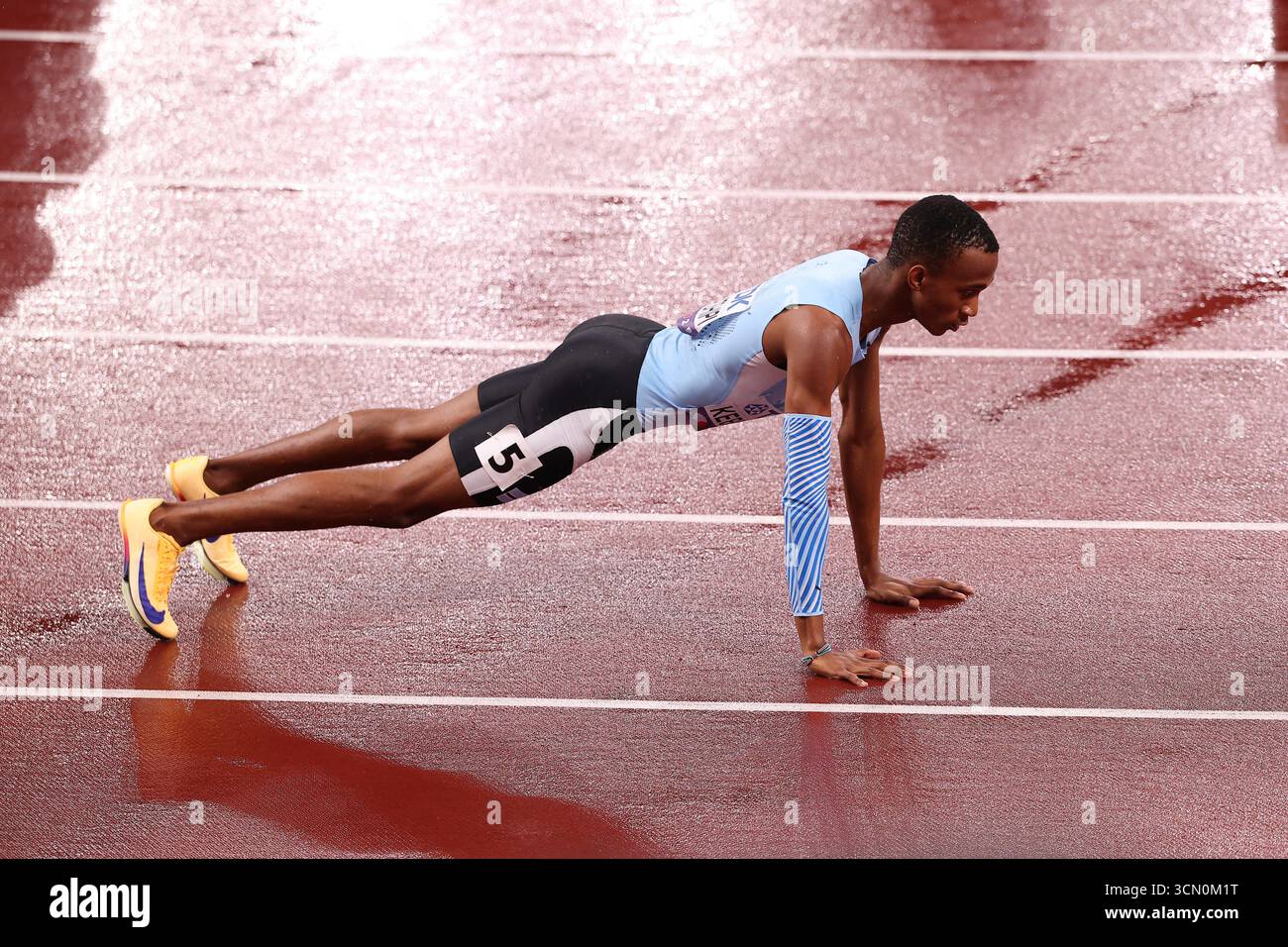 Busang Collen Kebinatshipi (BOT) wins his 400m final during the World ...