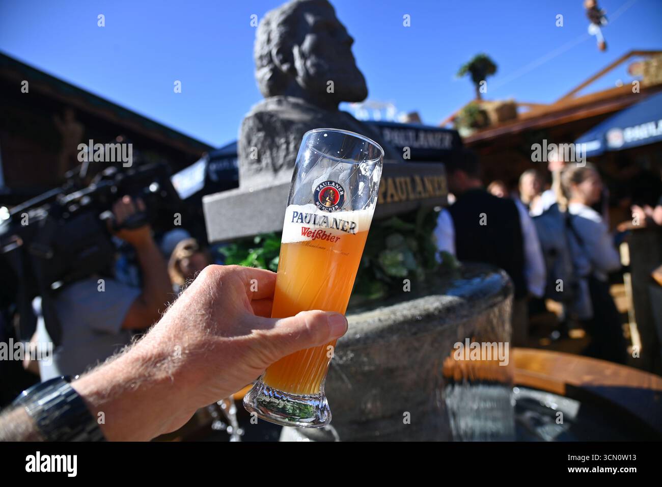 Paulaner Weissbier, Weissbier glass, drink, alcohol, alcoholic. Press ...