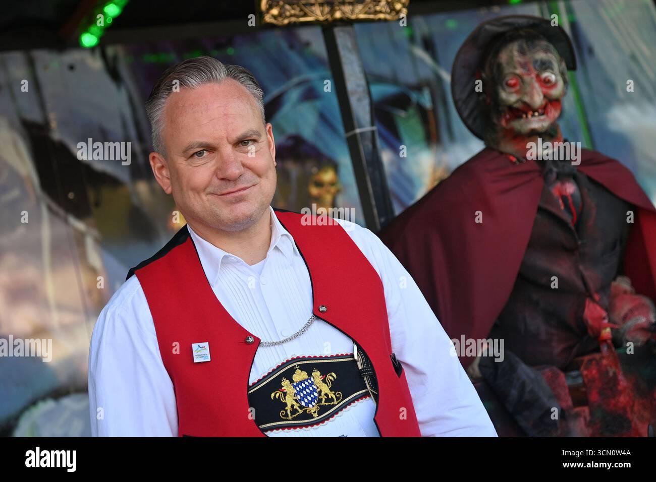 Wiesn director and economic advisor Dr. Christian Scharpf, single image ...