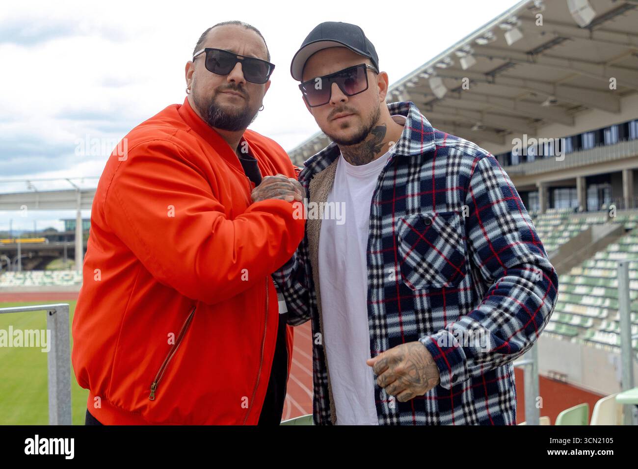 Die Berliner Rapper Die Bierbrudis Zain Stief und Robin Jurgaitis L-R ...