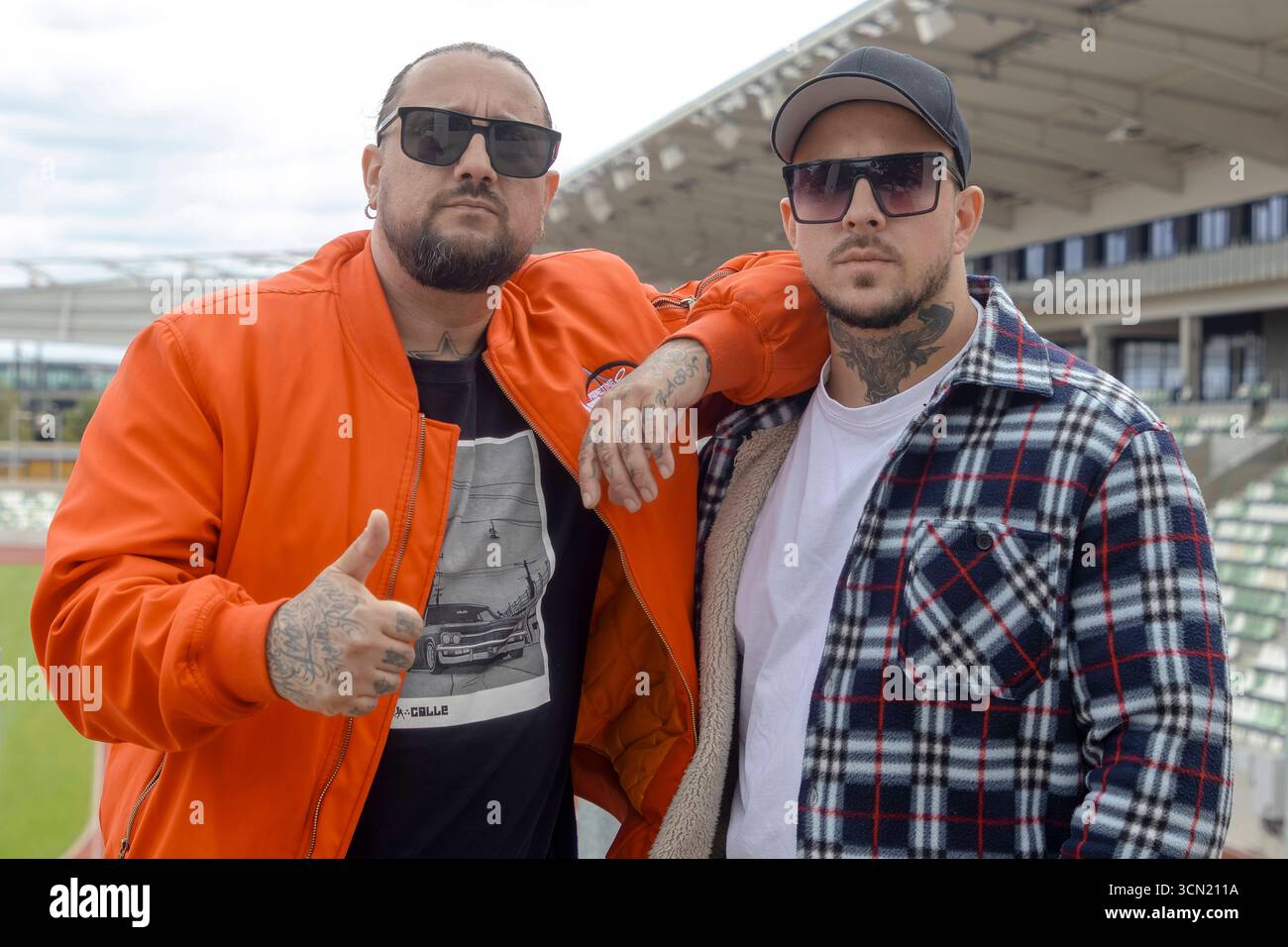Die Berliner Rapper Die Bierbrudis Zain Stief und Robin Jurgaitis L-R ...