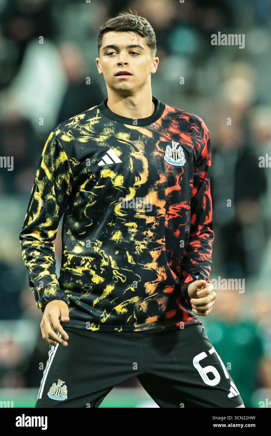 Lewis Miley of Newcastle Untied warms up ahead of the UEFA Champions ...
