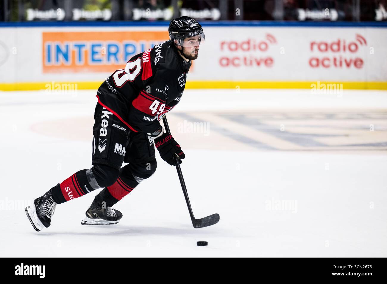 250918 Malmö Redhawks Seth Barton under ishockeymatchen i SHL mellan ...