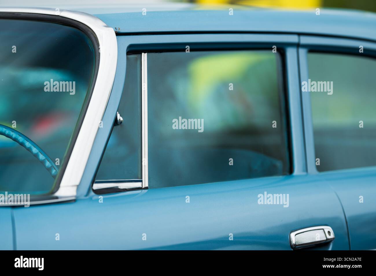 Rear door handle side hi-res stock photography and images - Alamy