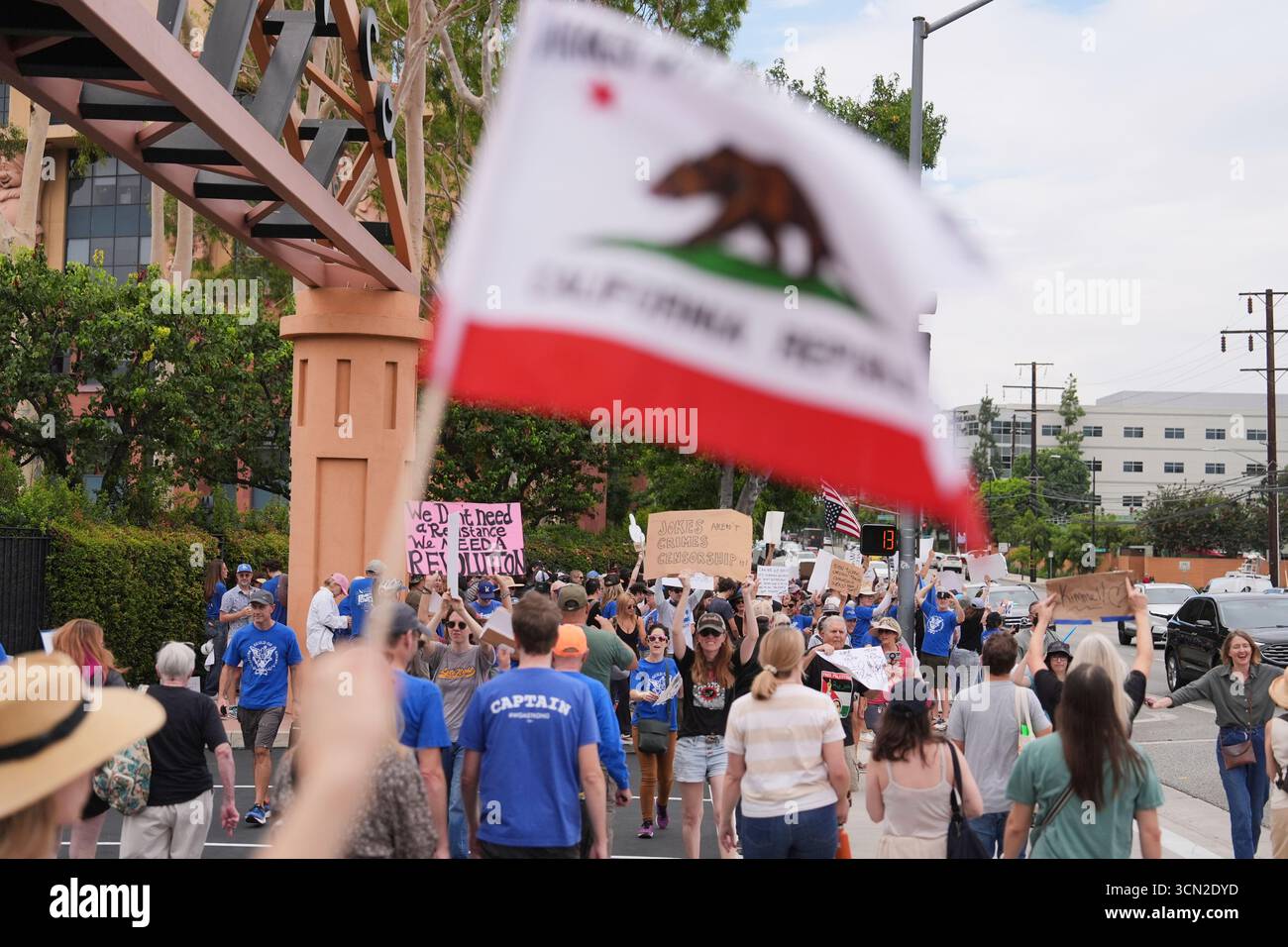 Demonstrators picket in response to the cancellation of Jimmy Kimmel's ...