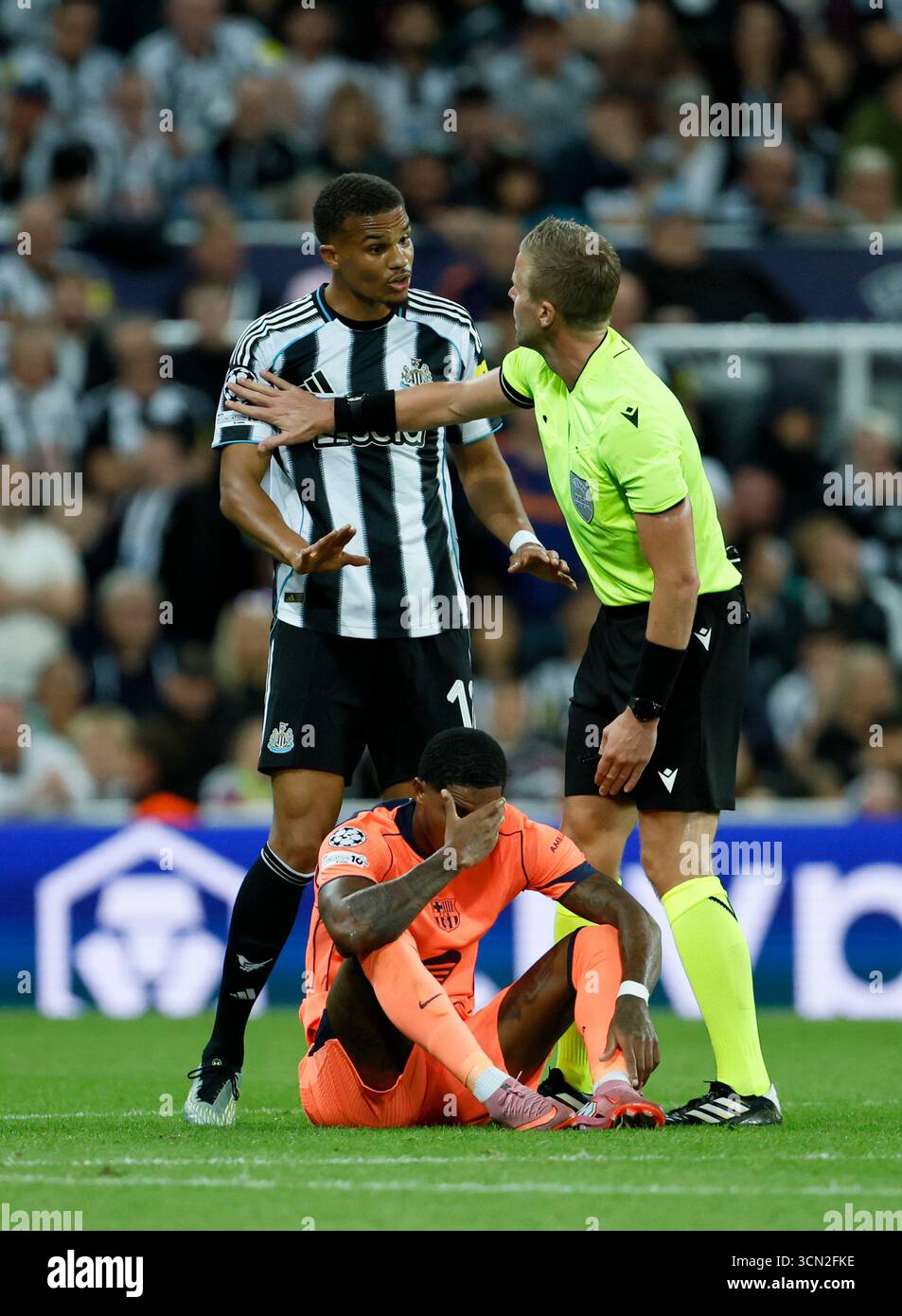 Barcelona's Marcus Rashford on the floor injured during the UEFA ...