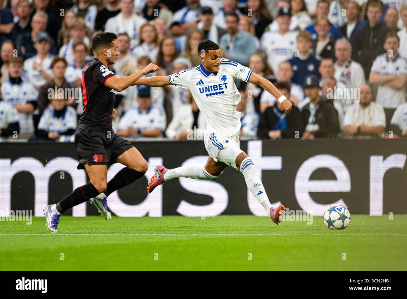 Copenhagen, Denmark. 18th, September 2025. Elias Achouri (30) of FC ...