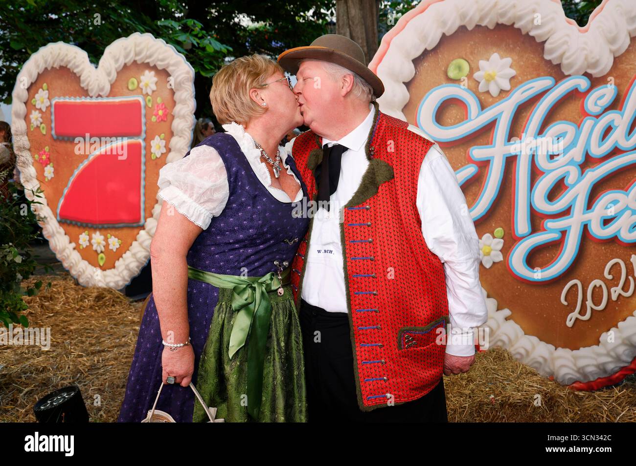 Wolfgang Schwalm von den Wildecker Herzbuben mit Ehefrau Marita Schwalm ...