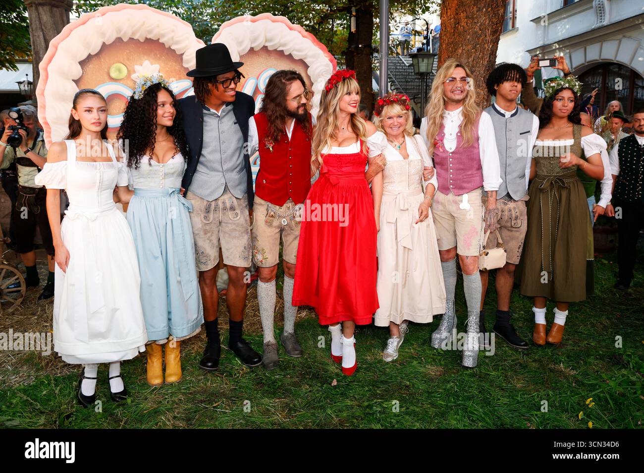 Leni Klum, Kayla Betulius, Henry Samuel, Tom Kaulitz, Heidi Klum, Erna ...