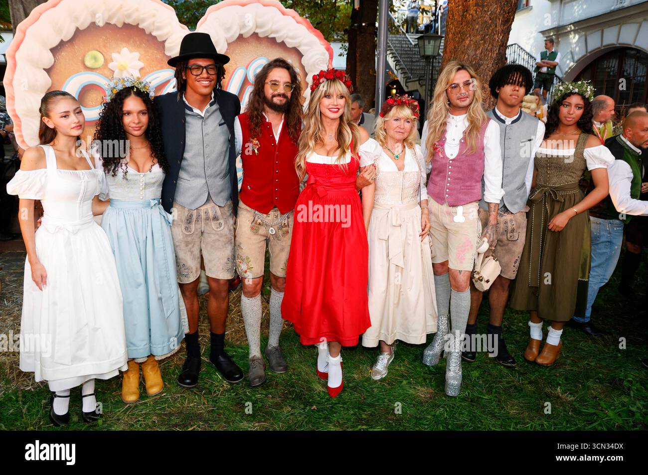 Leni Klum, Kayla Betulius, Henry Samuel, Tom Kaulitz, Heidi Klum, Erna ...
