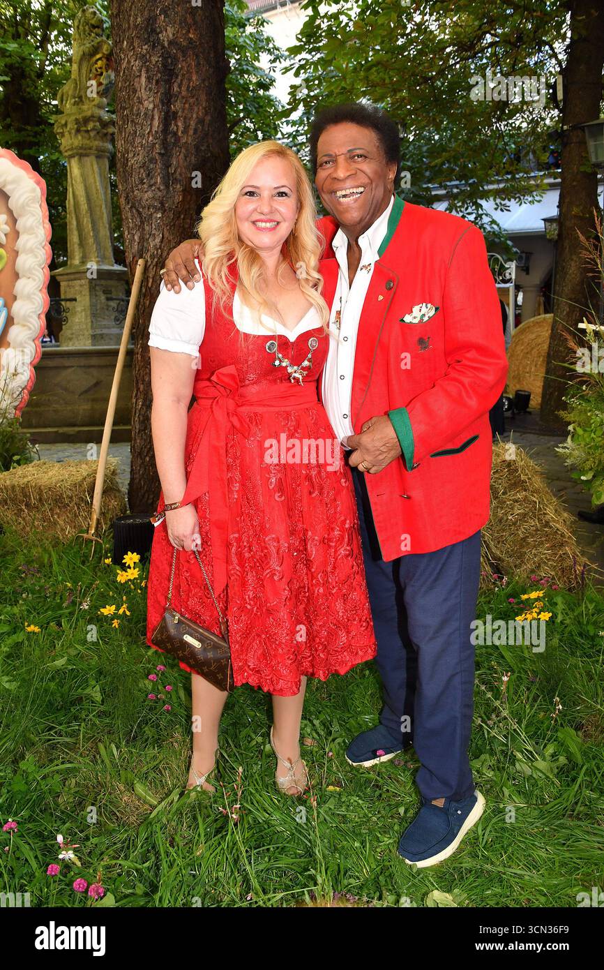 Luzandra and Roberto Blanco attend the red carpet for "Heidifest By ...