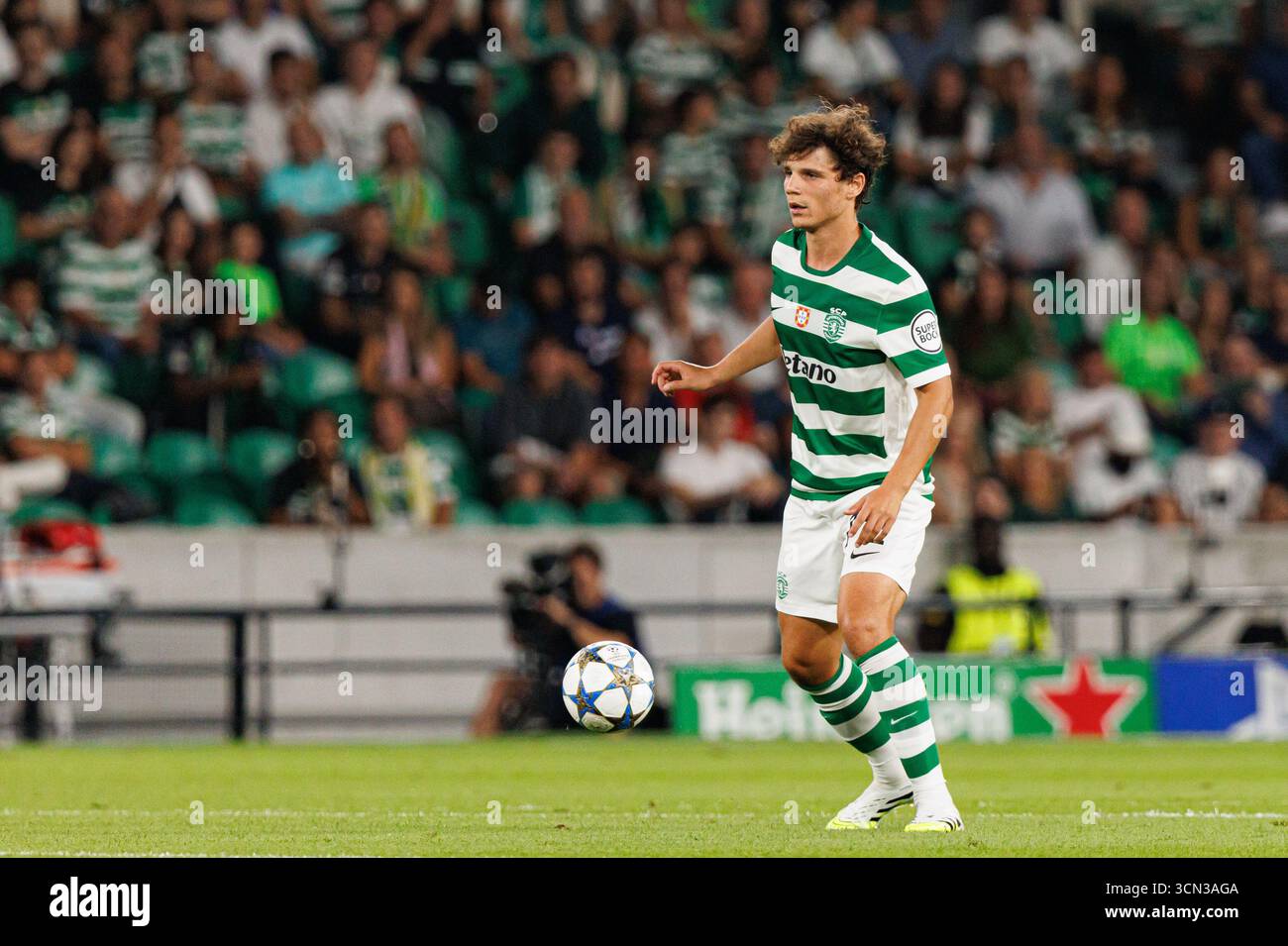 Eduardo Quaresma seen during Champions League 25 26 league phase game ...