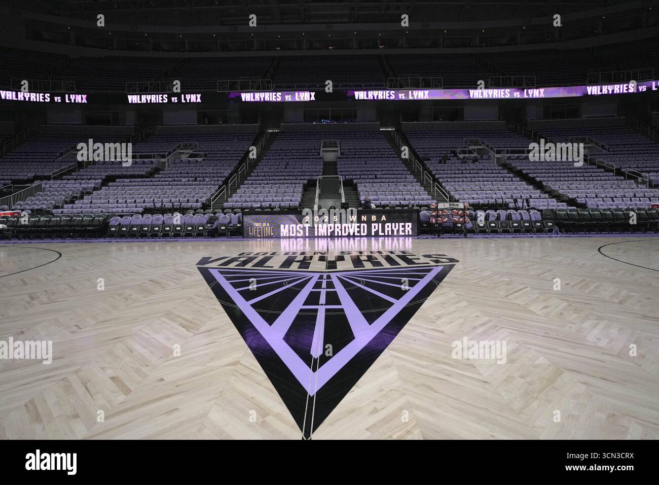 Golden state valkyries logo hi-res stock photography and images - Alamy