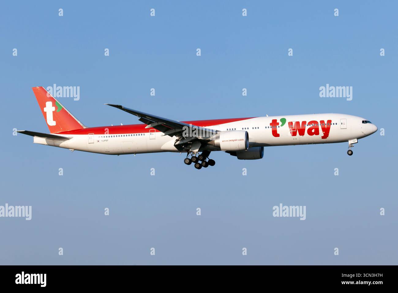 A T'Way Air Boeing 777-300ER landing at Rome Leonardo da Vinci ...
