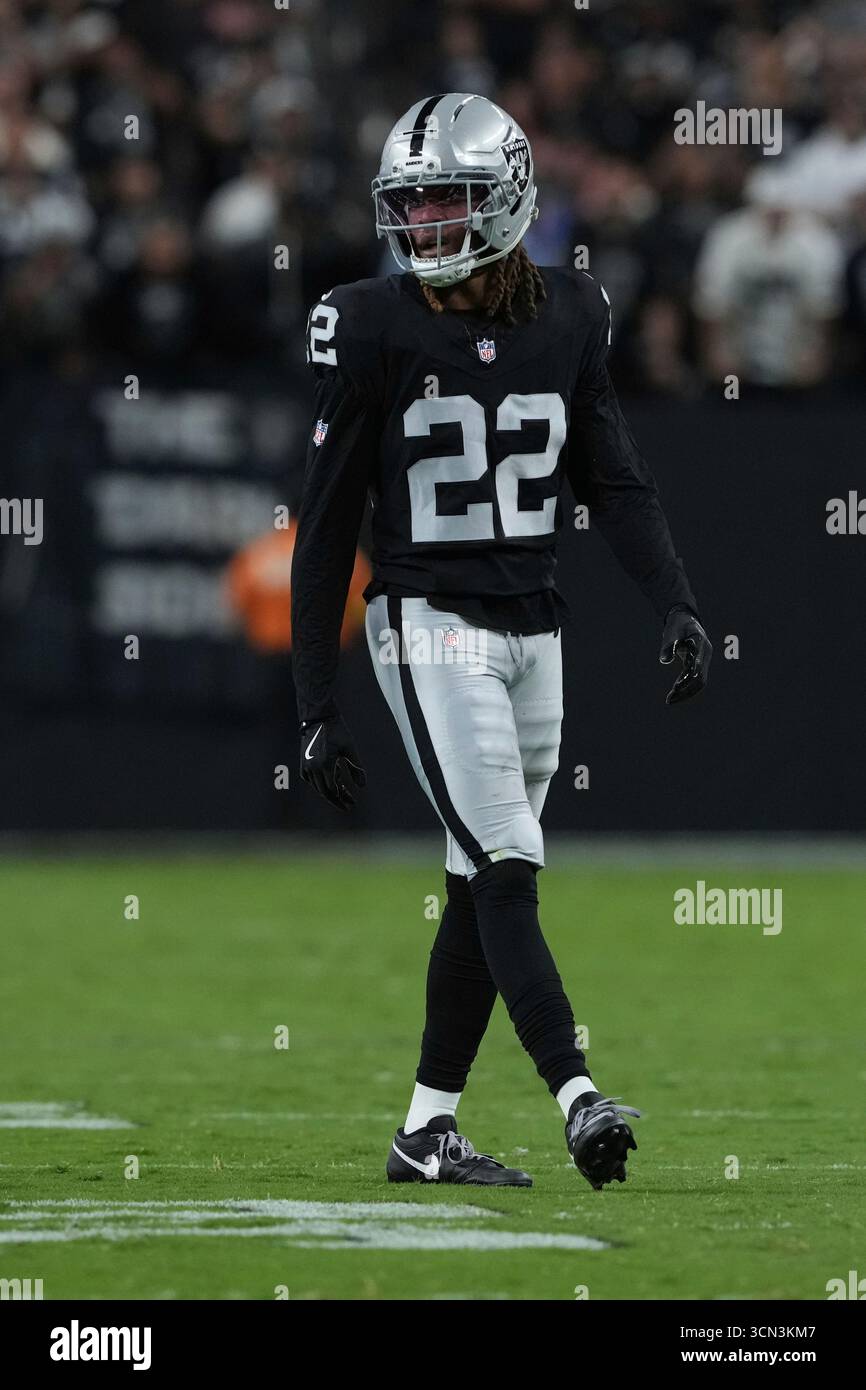 Las Vegas Raiders cornerback Eric Stokes (22) against the Los Angeles ...