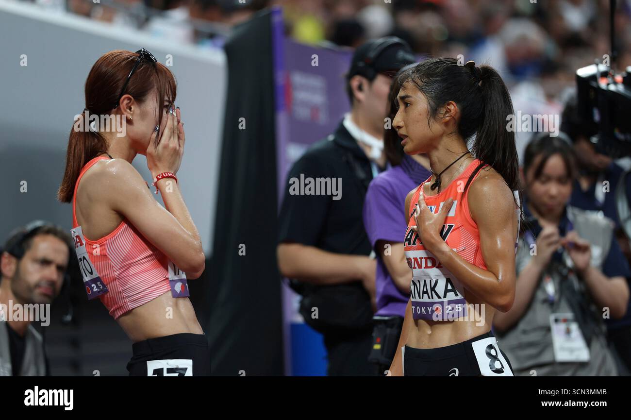 Japanese Yuma YAMAMOTO (L) and Nozomi TANAKA congratulate after ...