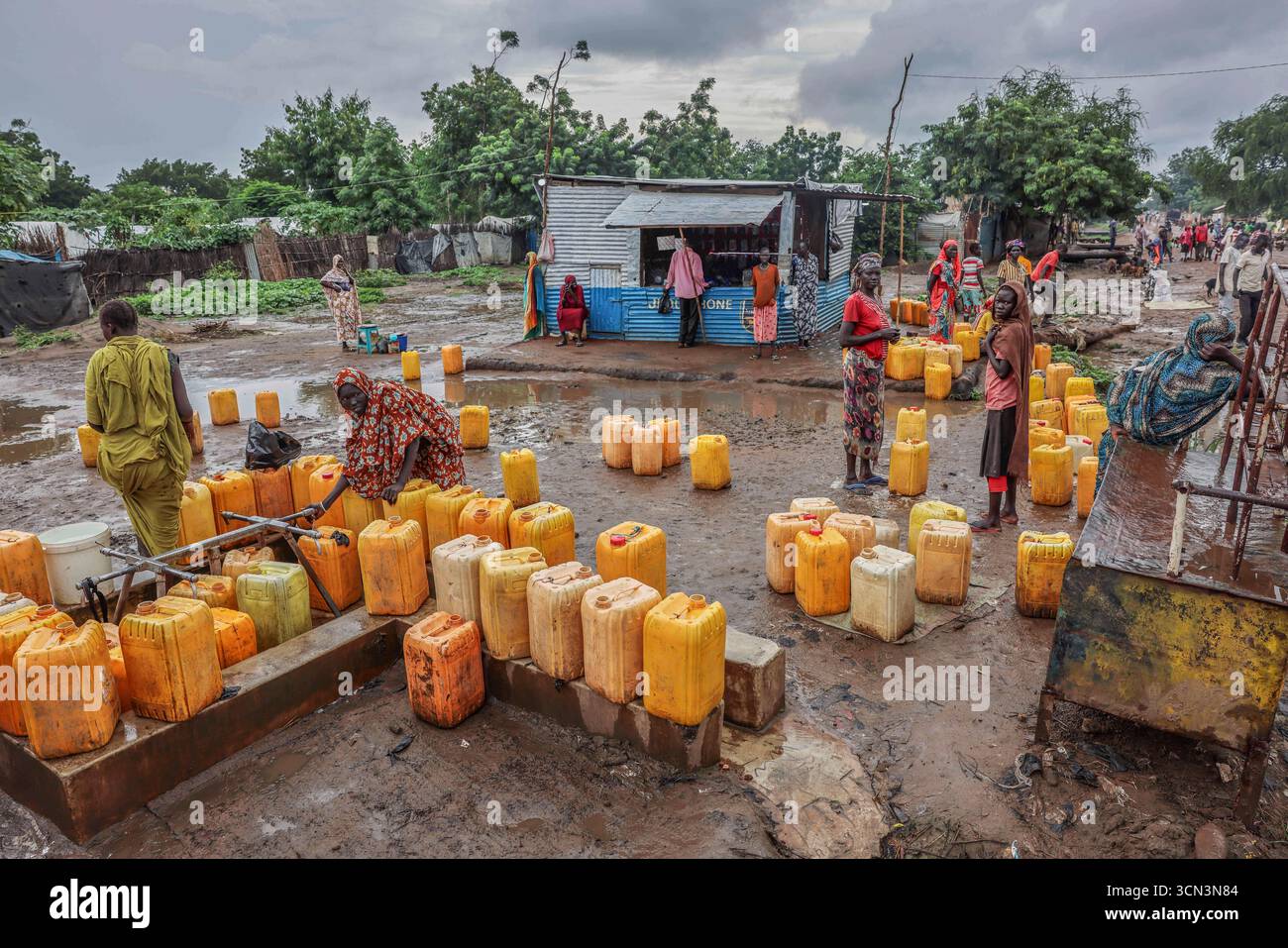 Women fetch water in Batil, Maban, South Sudan, Wednesday, Aug. 20 ...