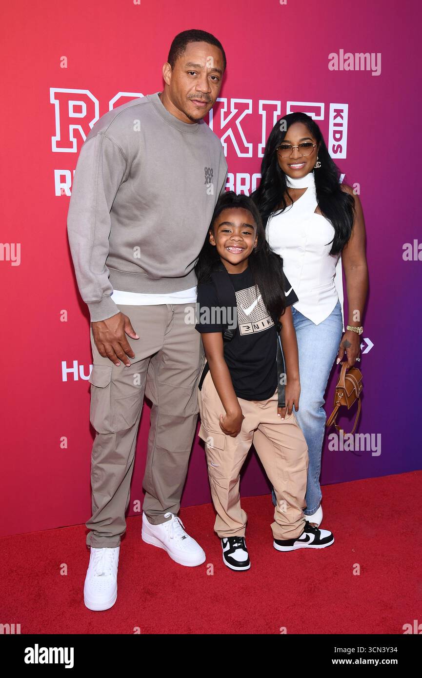 (L-R) Robert Rushing, Reign Rushing, and Toya Johnson attend 'Macy's ...