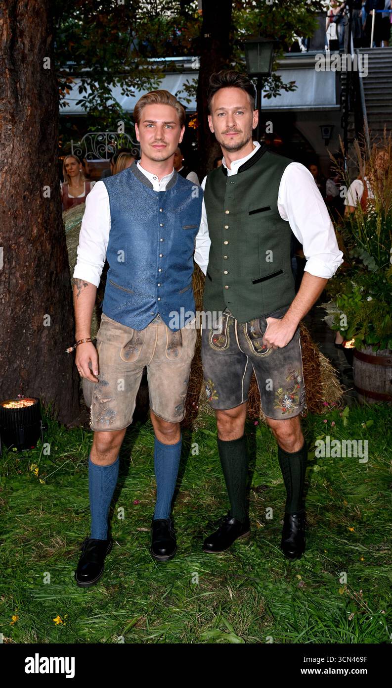 Vladimir Burlakov mit Freund Martin - HeidiFest by Heidi Klum im ...