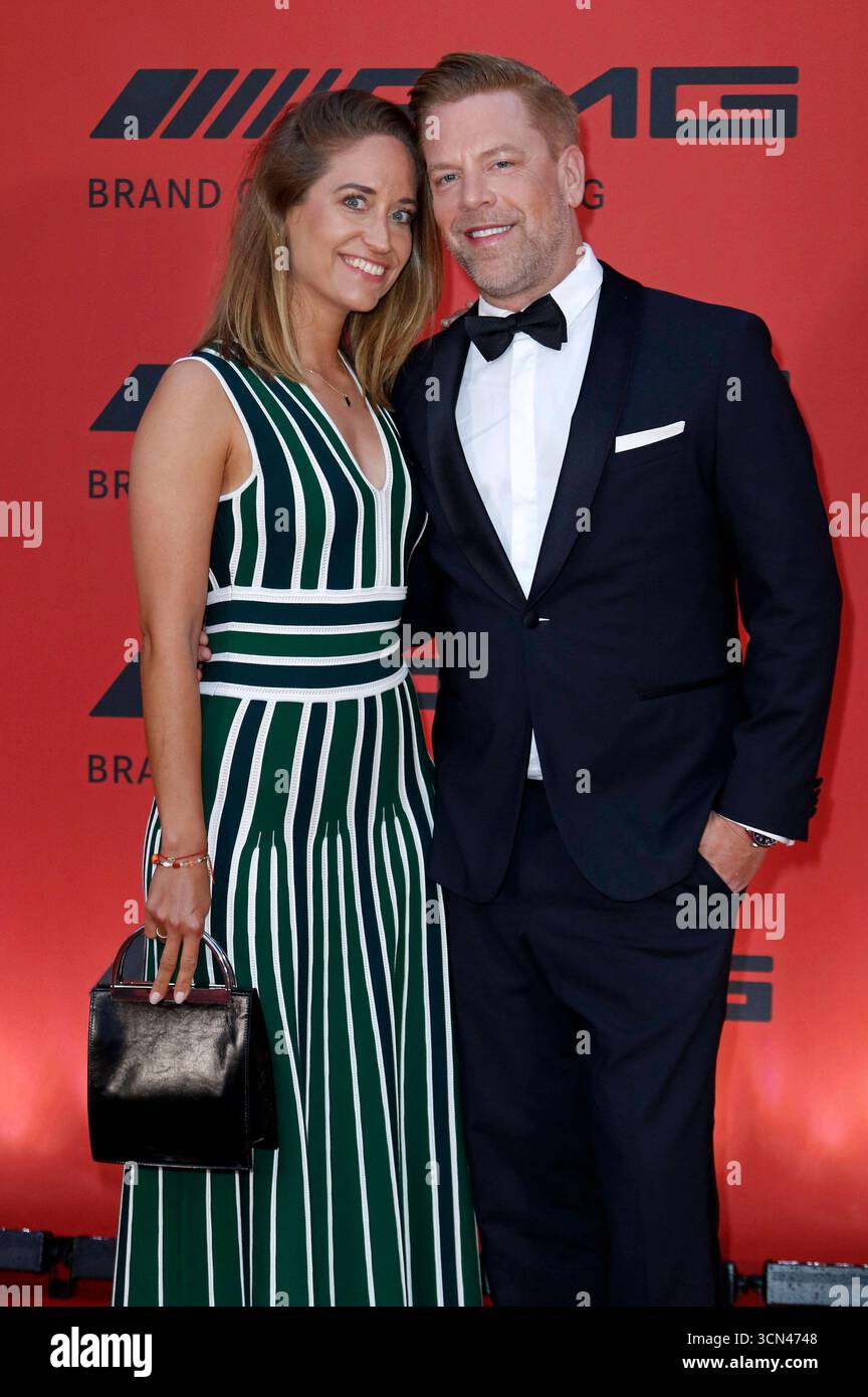 Saskia Runge und Tom Gaebel beim Grand Opening des AMG Brand Center ...