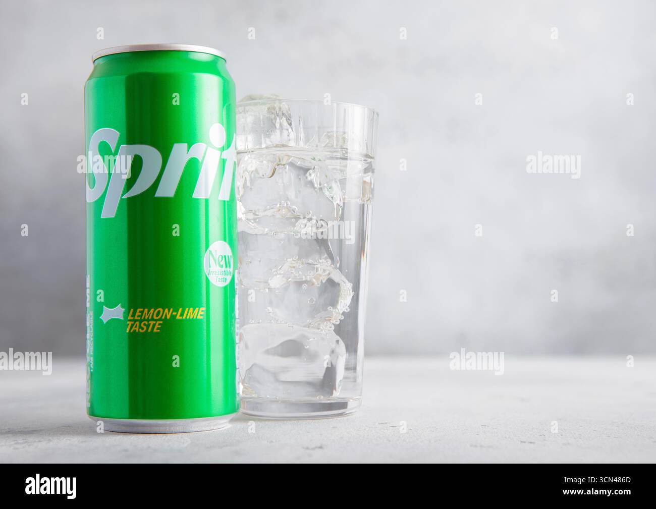 LONDON,UK - AUGUST 10,2025: Aluminum can of Sprite Original lemon and ...