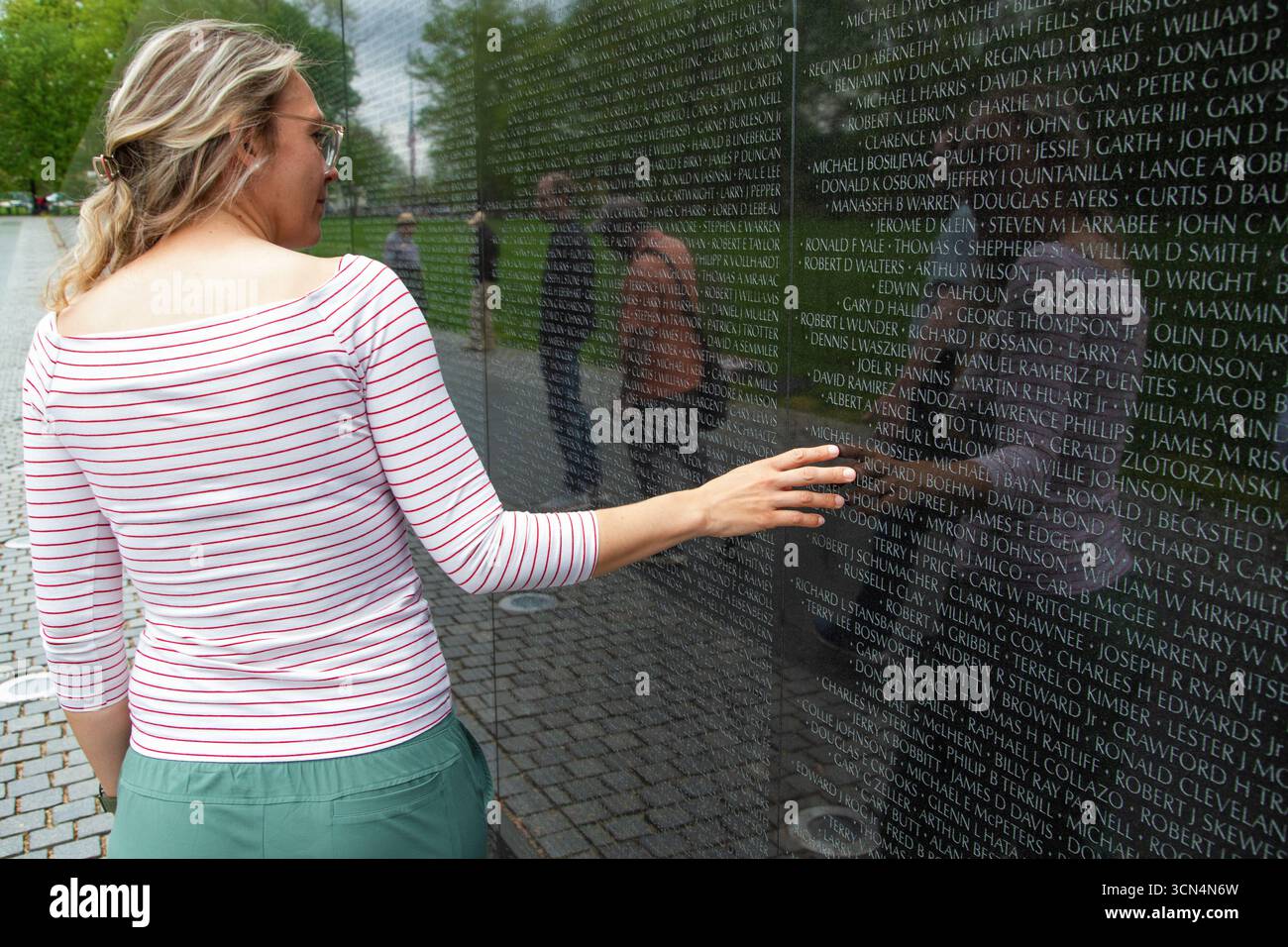Memorial person hi-res stock photography and images - Alamy