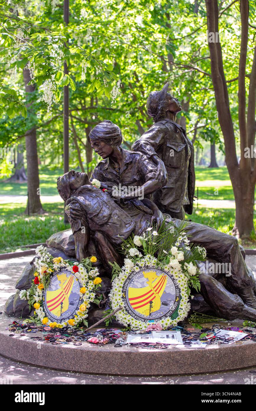 Vietnam womens memorial in hi-res stock photography and images - Alamy