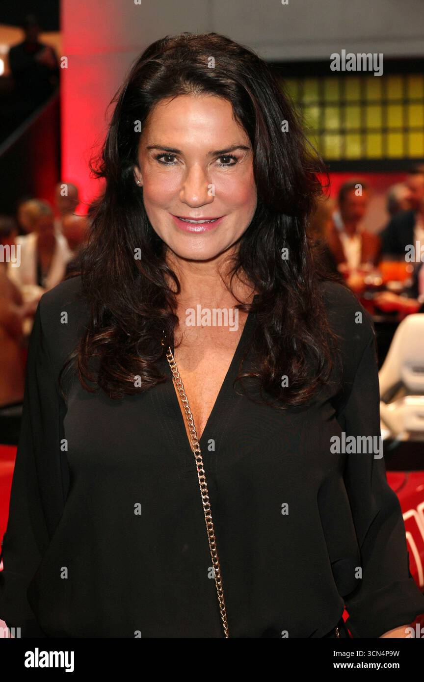Mariella Ahrens beim Grand Opening des AMG Brand Center Hamburg am ...