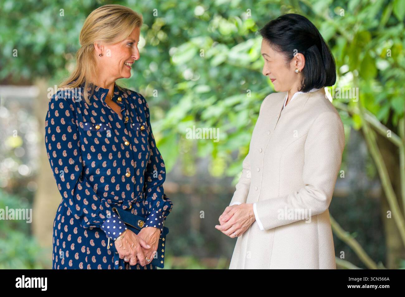 The Duchess of Edinburgh meets with Her Imperial Highness Crown ...
