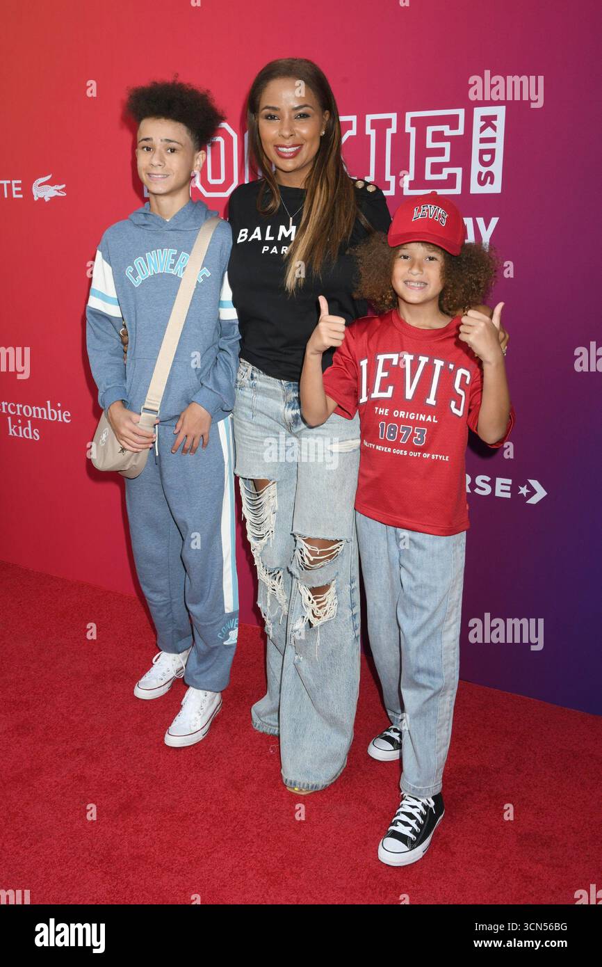 Sam Walker, Linda Jasmine Walker, Noah Walker at arrivals for Macy s Rookie In The City Fashion ...