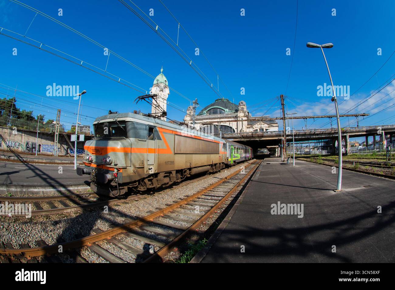 French train stations blend historic grandeur, modern efficiency Stock ...