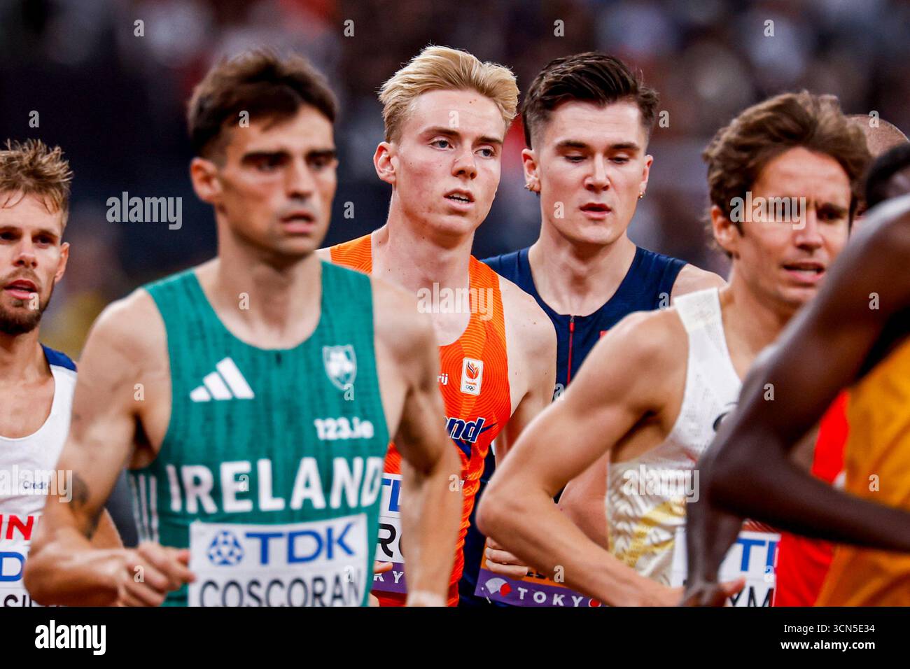 Niels Laros of the Netherlands during the Men's 5000 Metres during ...