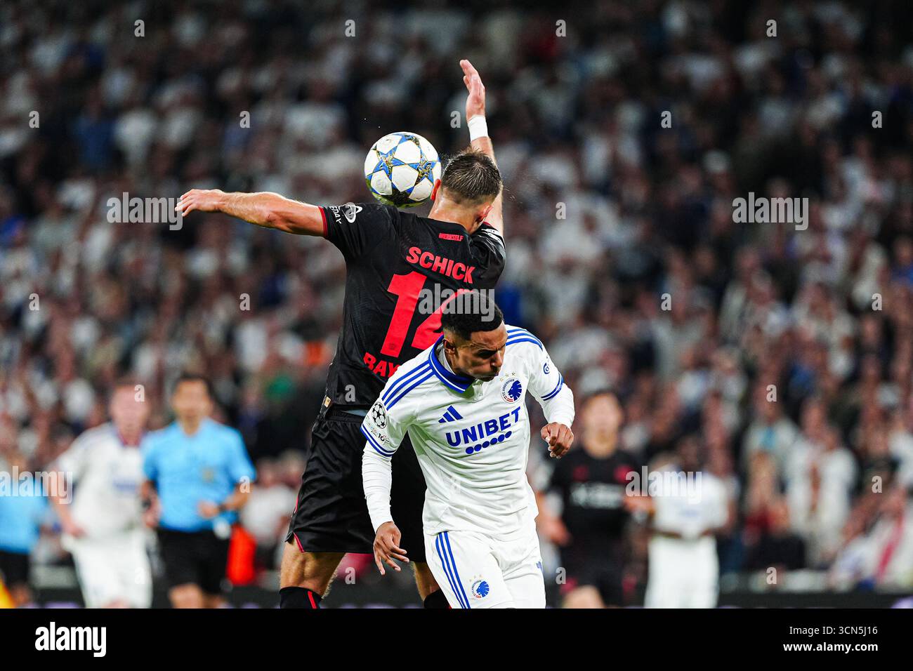 Patrik Schick (Bayer 04 Leverkusen, #14), Marcos Lopez (FC Kopenhagen ...