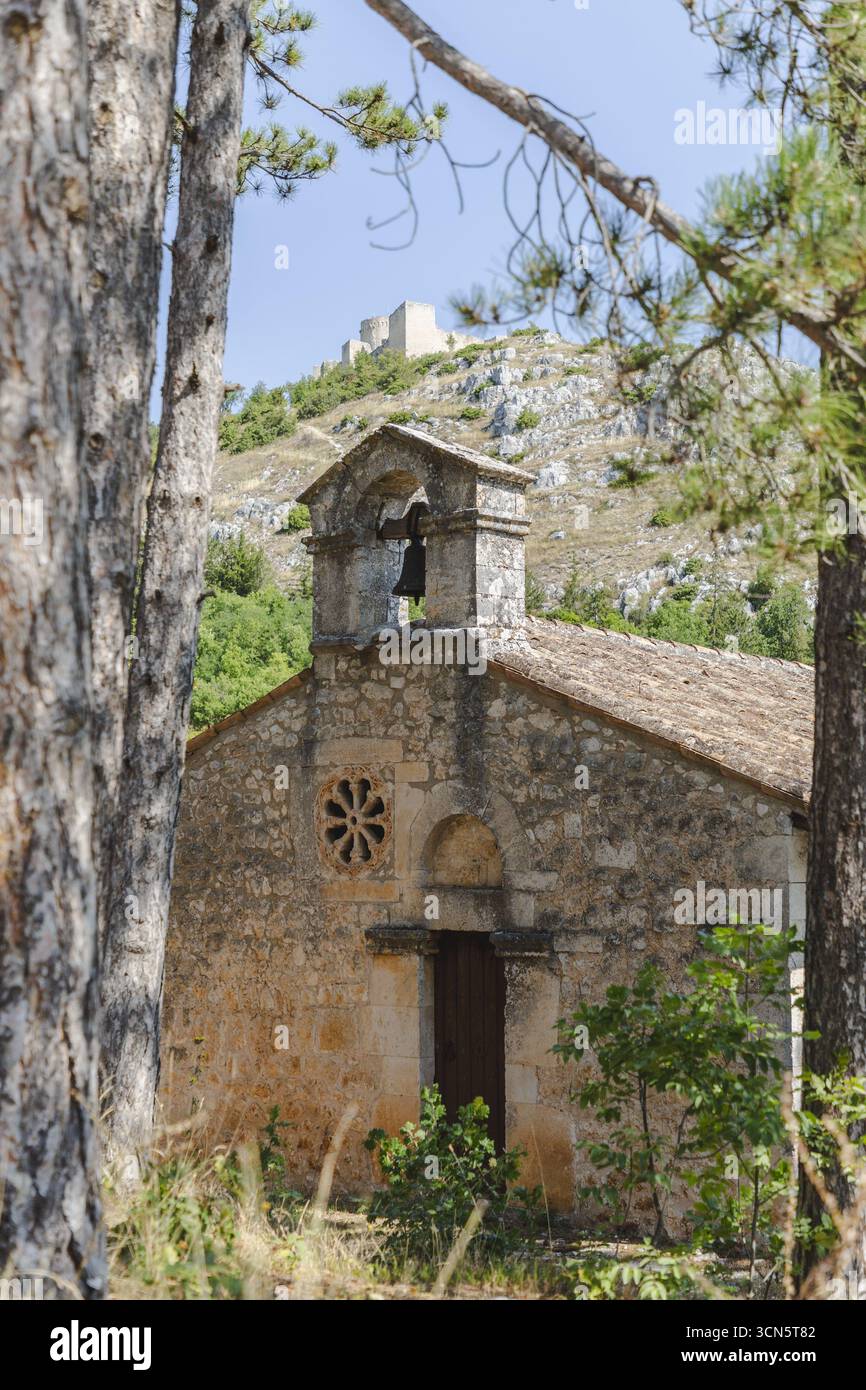 Backdrop of distant ruins hi-res stock photography and images - Alamy