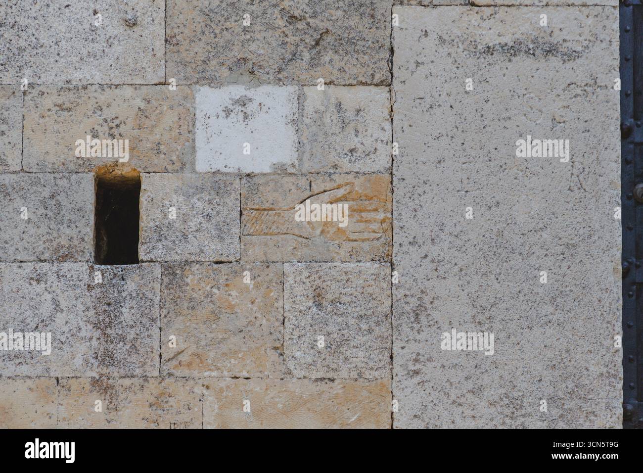 Creating an opening in a stone wall hi-res stock photography and images ...