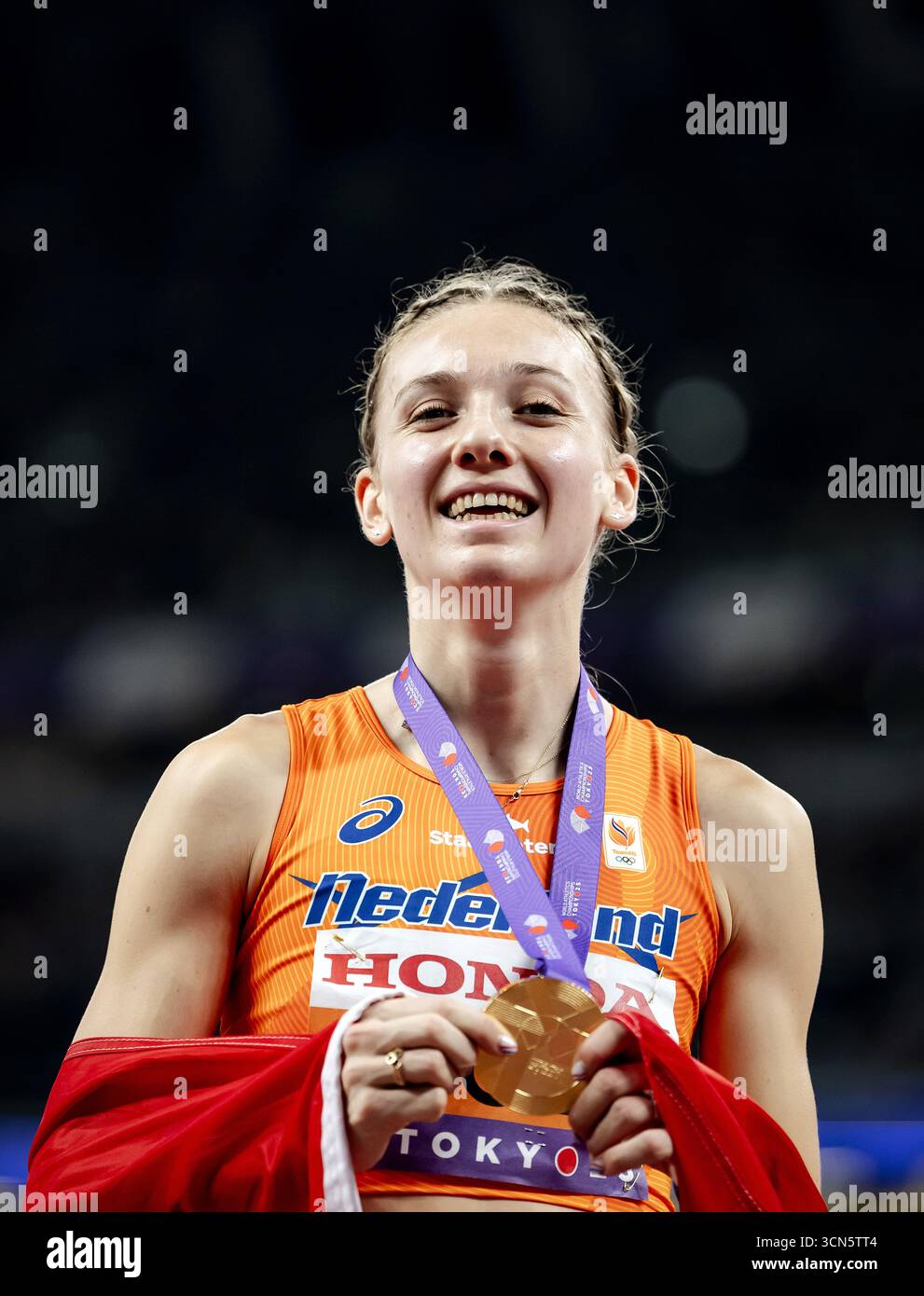 TOKYO - Femke Bol with her gold medal in the 400-meter hurdles at the ...