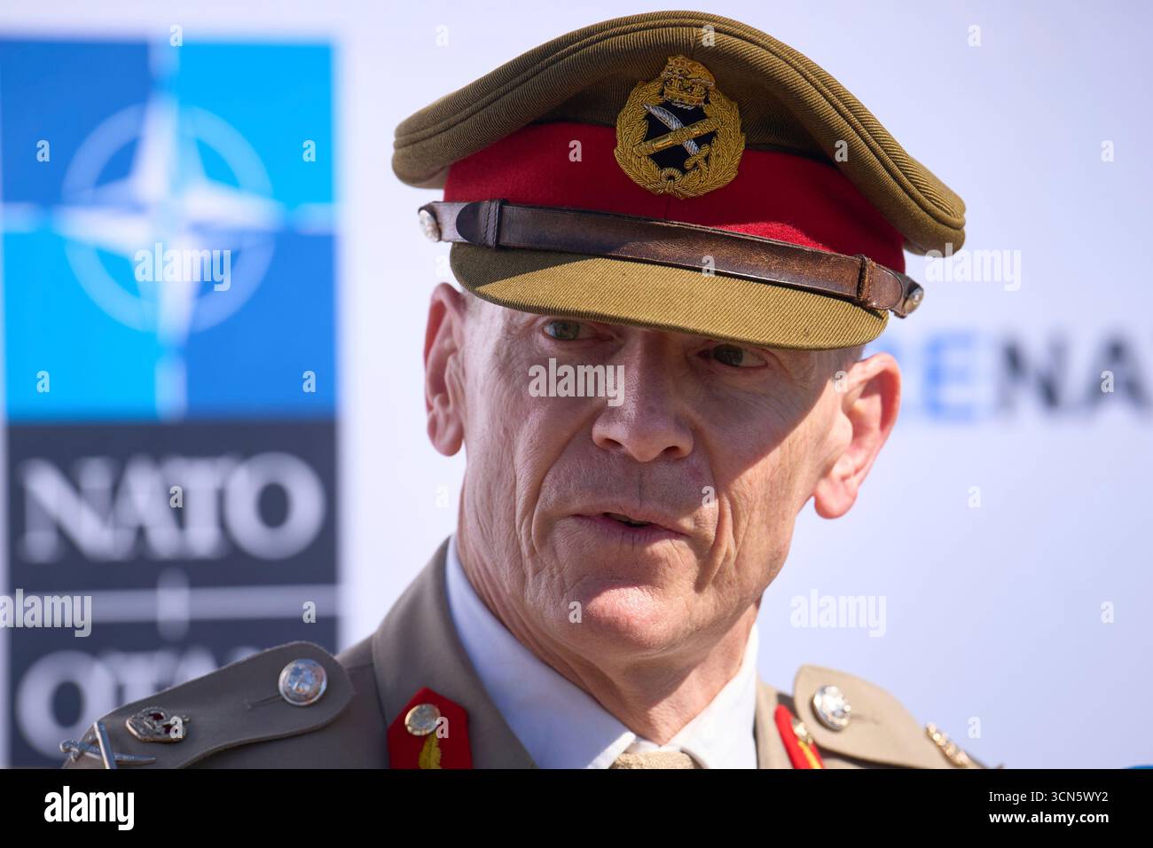 Jeremy Bennett, Deputy Commander of the Allied Land Command, speaks to ...