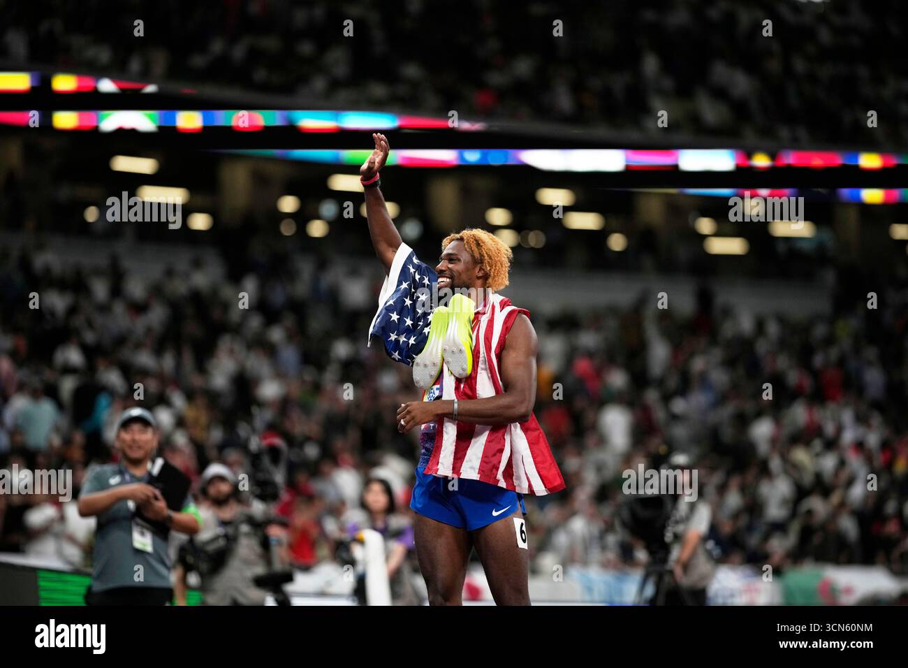 United States' Noah Lyles gold medalist celebrates after the men's 200 ...