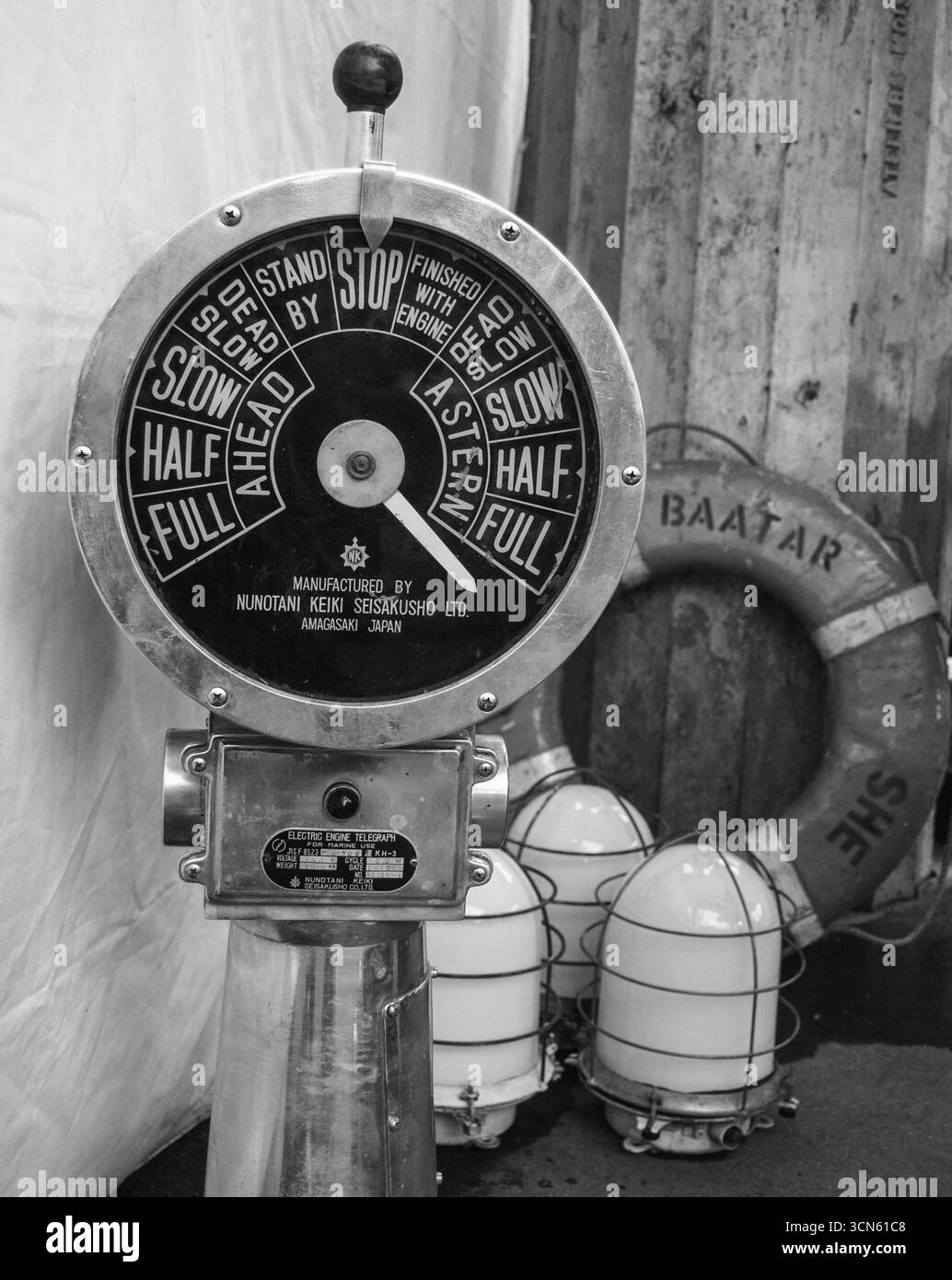 Machine stop Black and White Stock Photos & Images - Alamy