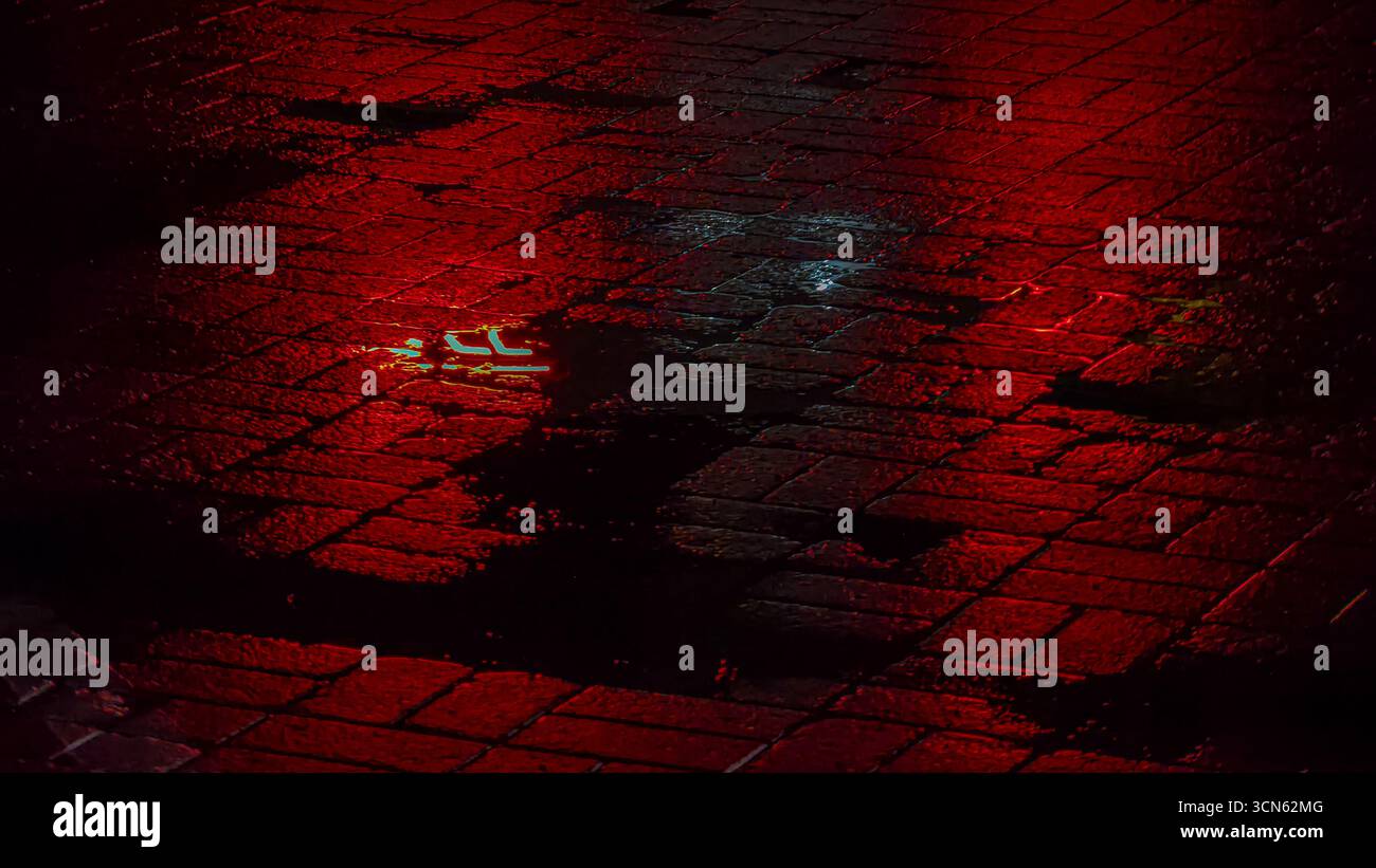 Wet road reflecting vibrant hi-res stock photography and images - Alamy