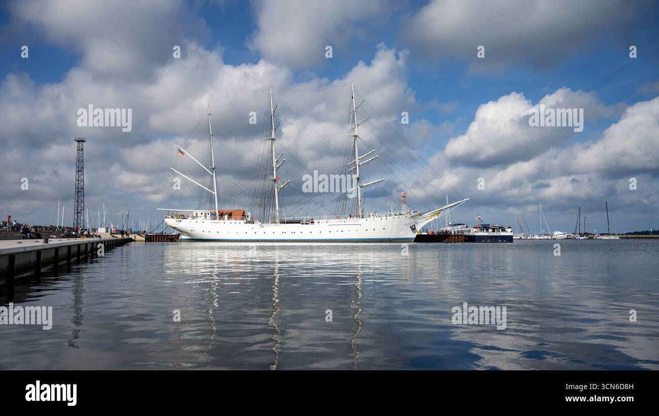 19 September 2025, Mecklenburg-Western Pomerania, Stralsund: The ...