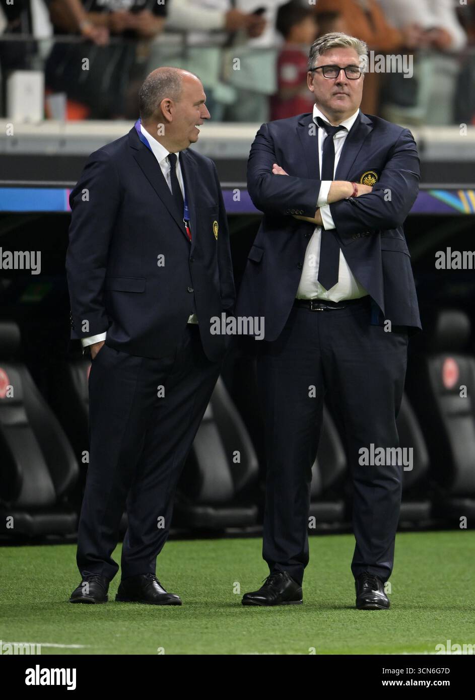 Eintracht Frankfurt Vorstand. Axel. Hellmann (li). Und. Präsident ...