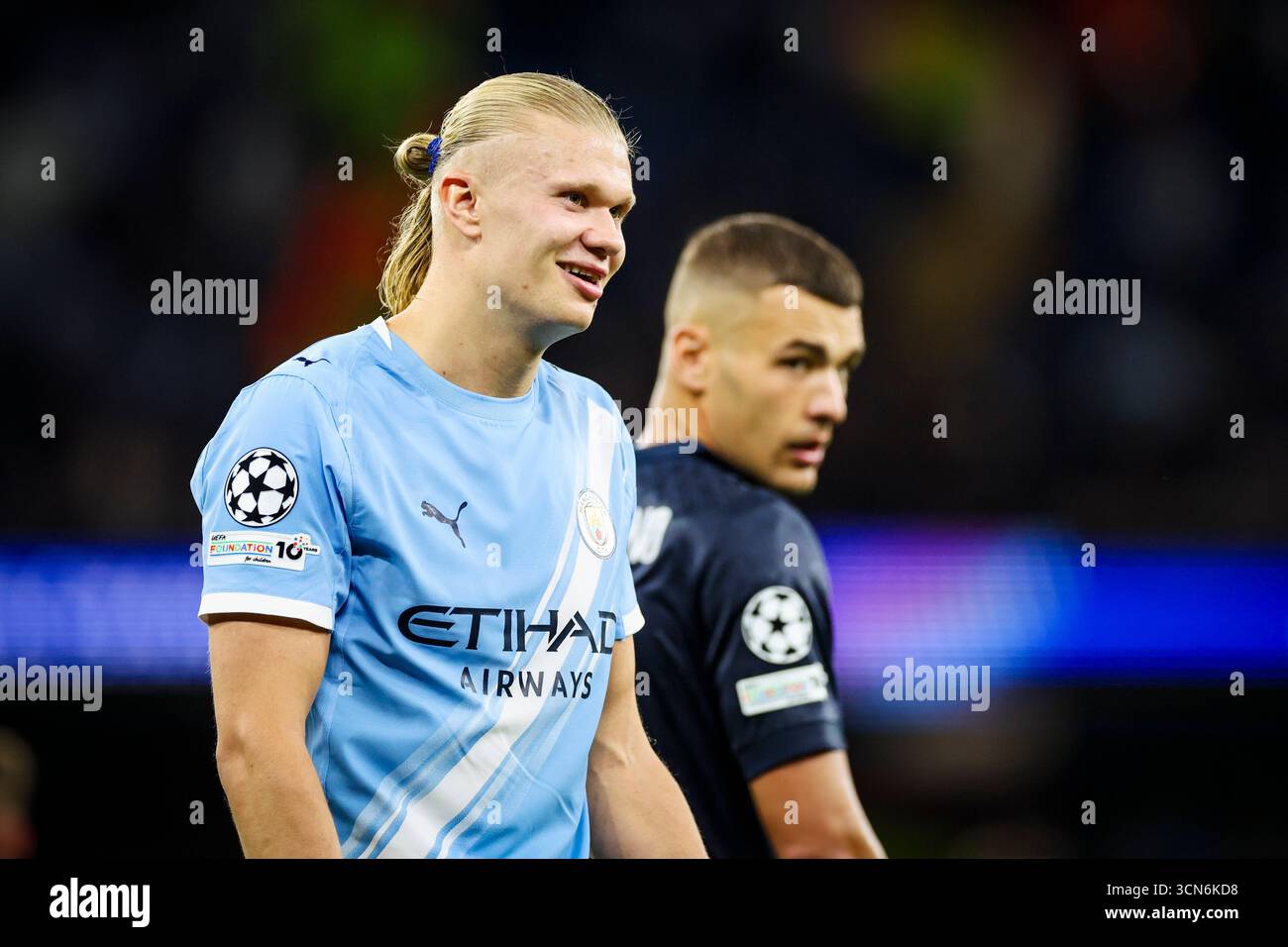 Manchester, UK. 18th Sep, 2025. Manchester City forward Erling Haland ...