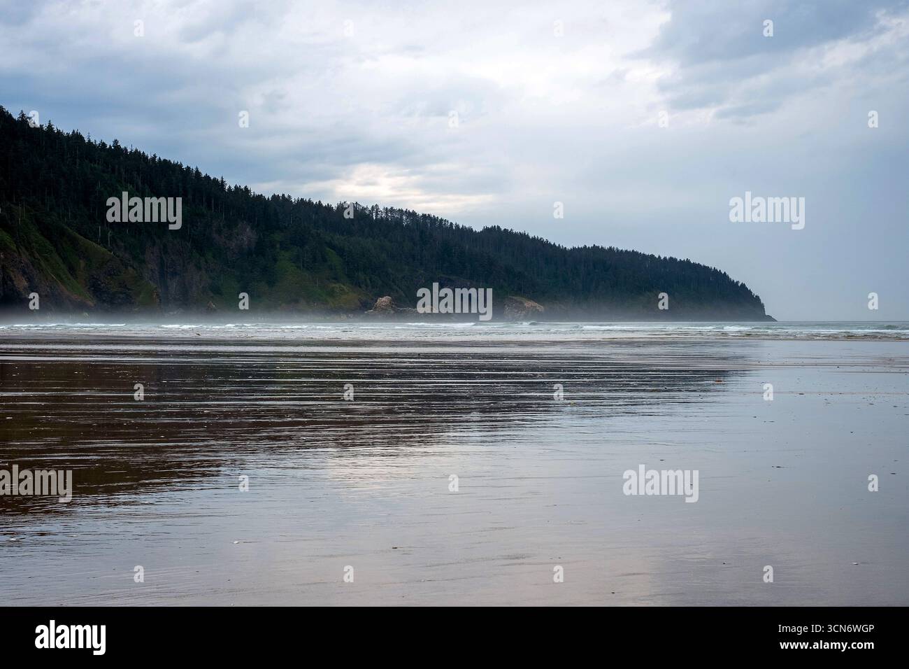 September 8, 2025: Early morning clouds and mist begin to clear along a ...