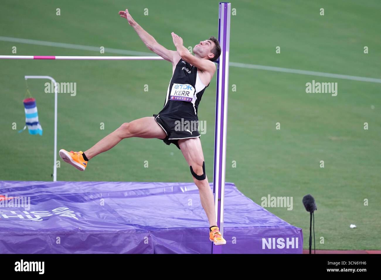 Hamish Kerr (New Zealand). High Jump gold medal. World Athletics ...