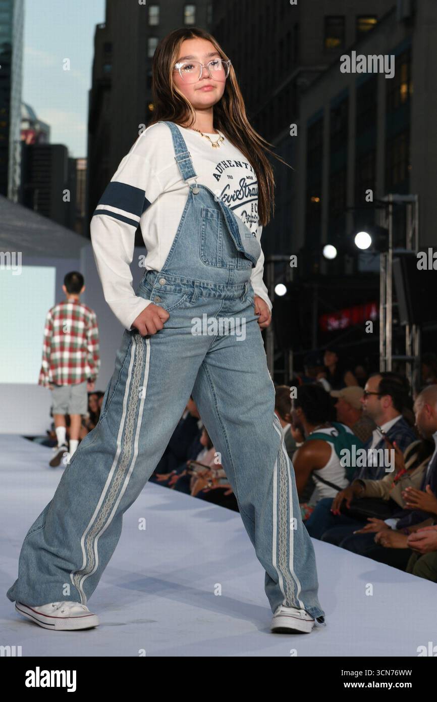 Meilani mathews hi-res stock photography and images - Alamy